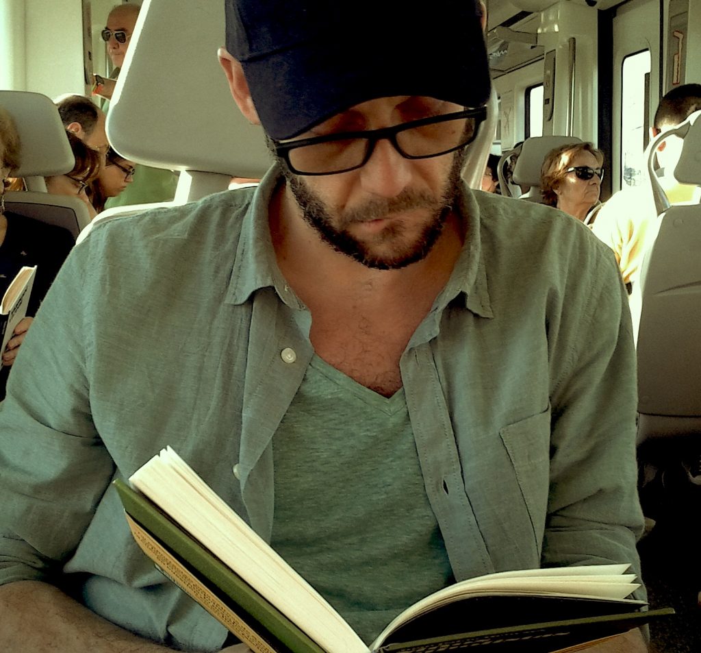 [Crítica] "Todo es sobre la muerte": Las premoniciones poéticas de Cristián Brito Villalobos ...