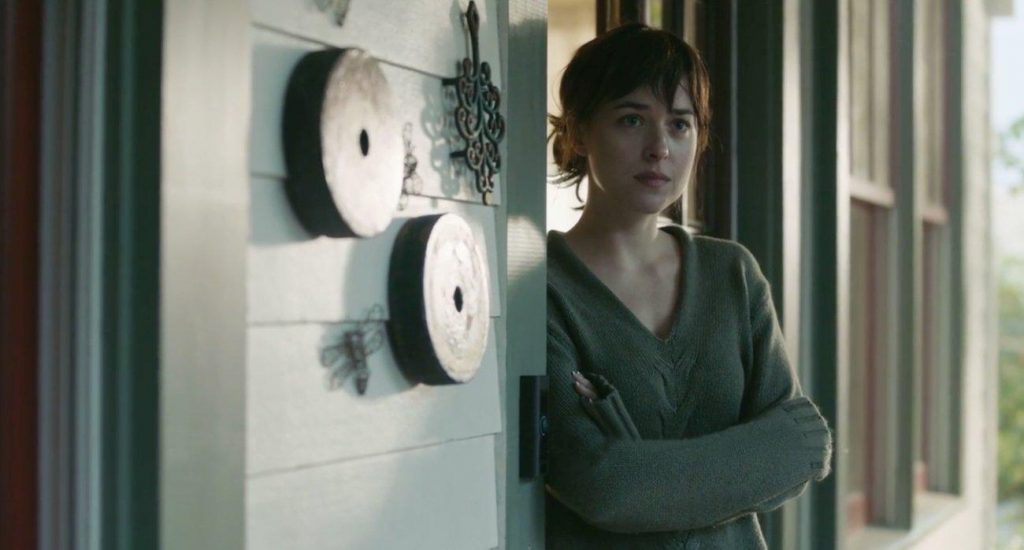[Crítica] "El amigo": Una Dakota Johnson exigida al máximo - Cine y ...